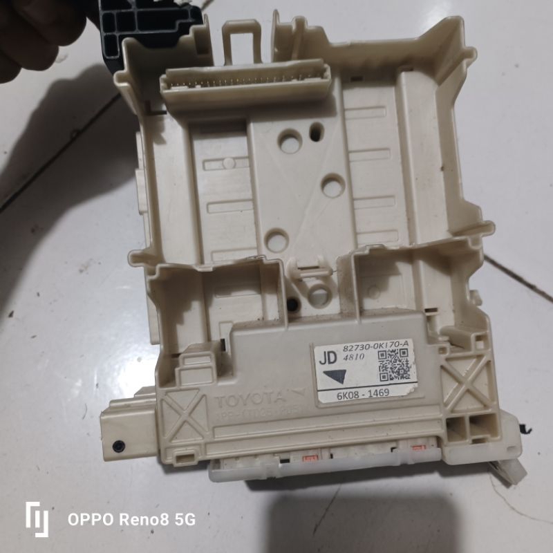 Jual bok box sekring innova reborn fortuner vrz hilux original | Shopee ...