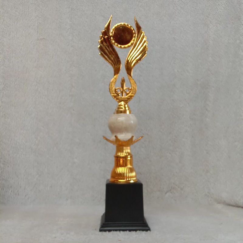 Jual PIALA,TROPHY, PIALA SET,DUPLIKAT PIALA MURAH FREE STIKER DAN ...