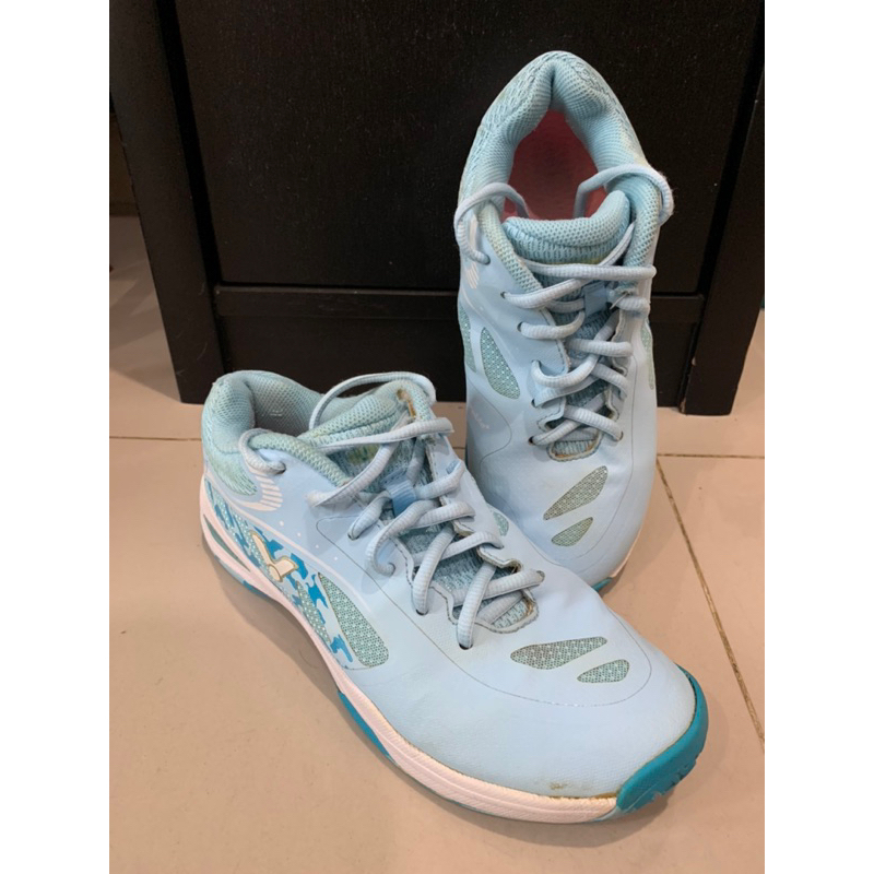 Jual Sepatu Badminton Victor A900FM Bagus warna biru uk 38 Second bekas ...