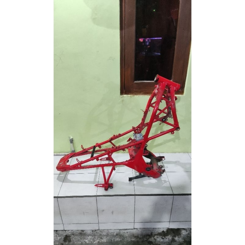 Jual RANGKA SASIS CB LED / CB 150R LED warna merah. NON CBR LED FAIRING ...