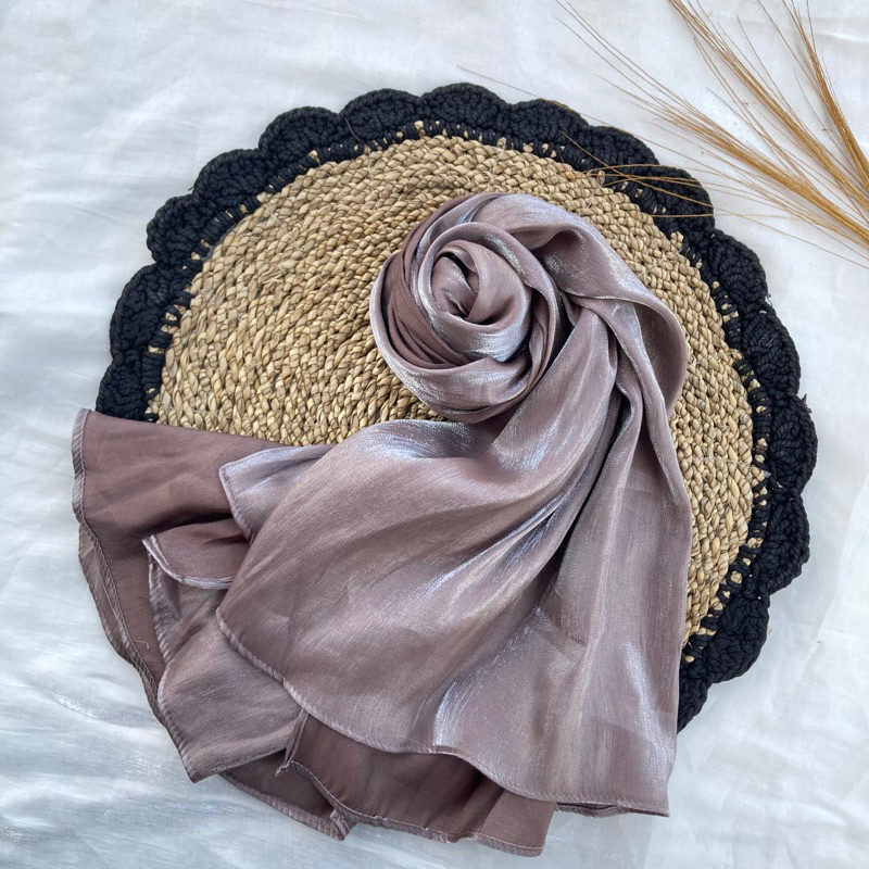 Jual Pashmina Shimmer Silk / Pashmina Satin Shimmer / Pashmina Shimmer ...