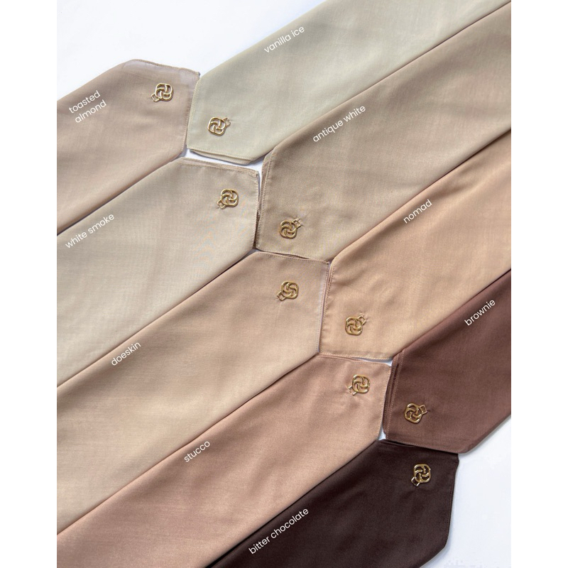 Jual LIZA MATTE GOLD NEW LOGO BY DEENAY | Shopee Indonesia