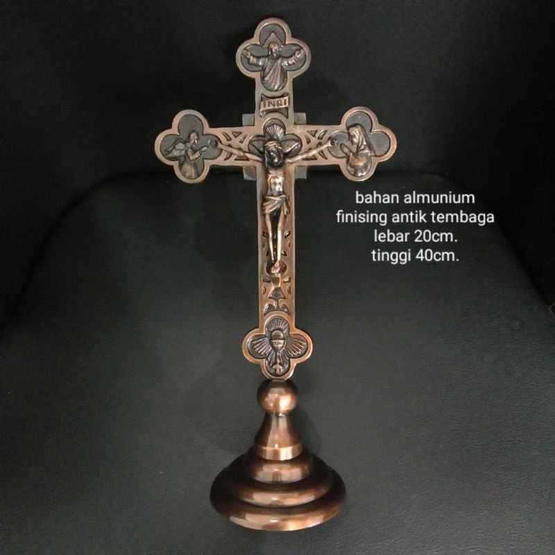 Jual Salib Dengan Patung Yesus INRI Salip Duduk Antik L. 20 cm. T. 40 ...