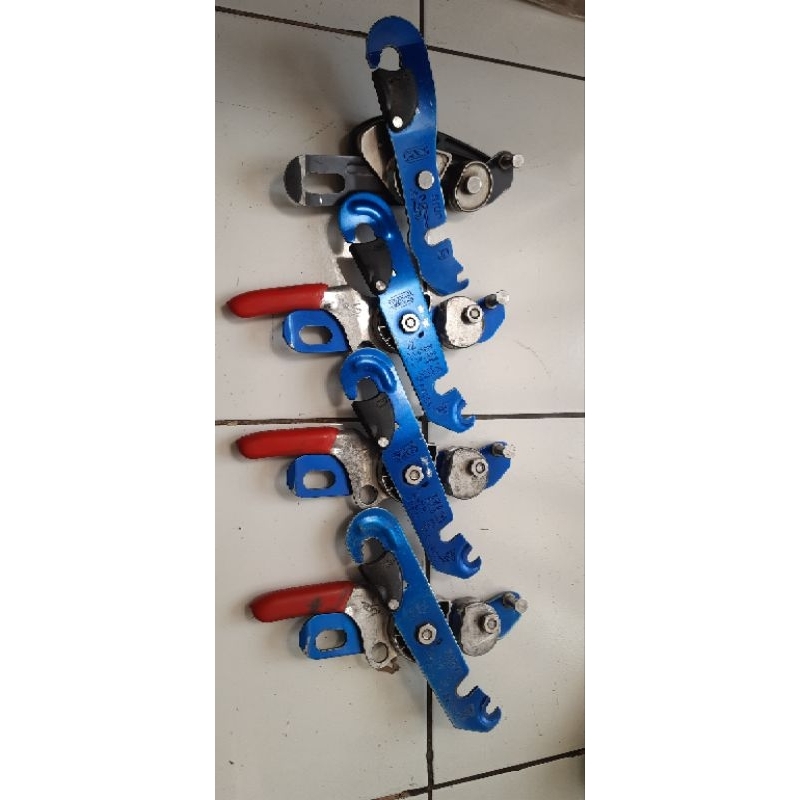 Jual I'd S, autostop petzl stop descender second fungsi normal dan baru ...