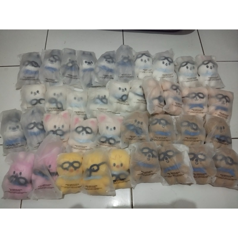 Jual ready stock pulshie skzoo pilot 10 cm stray kids wolfchan leebit ...