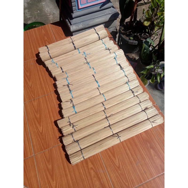 Jual Jeruji bambu kulitan isi 1000biji UK 1,5MM panjang 65cm | Shopee ...