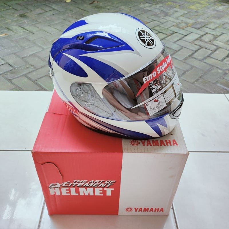 Jual Helm Yamaha Vintage Fullface R8 MOTO GP Biru Edisi Spesial 50th ...