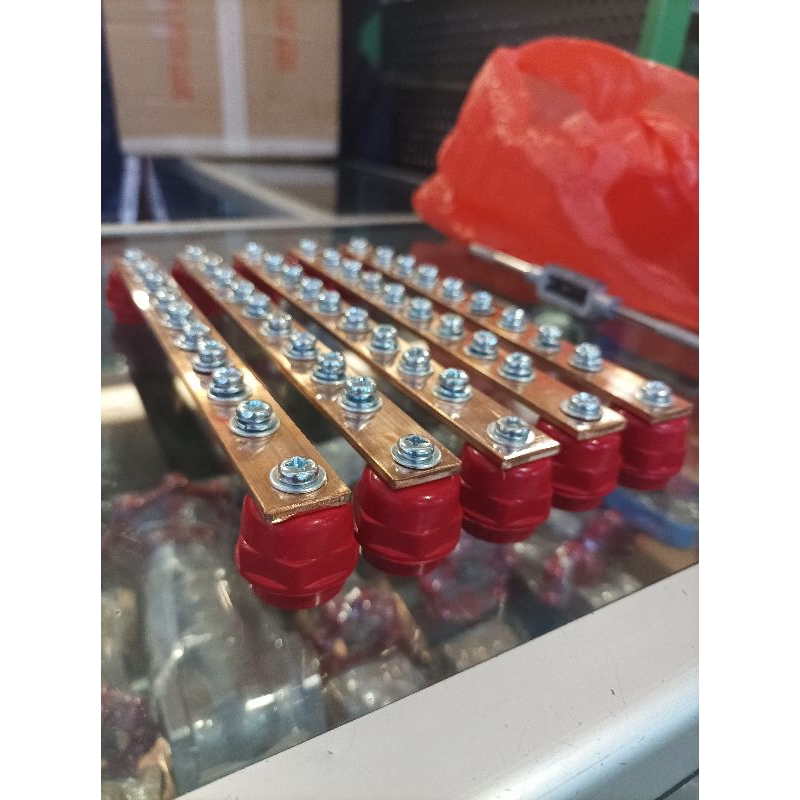 Jual busbar tembaga 3mm x 20mm x 250mm 8baut M6 komplit tinggal pakai | Shopee Indonesia