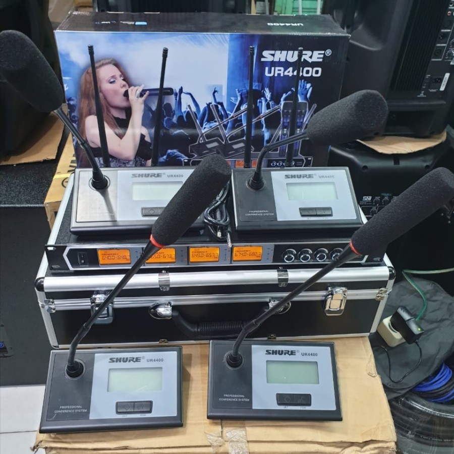 Jual Mic wireless Isi 4 Podium Gooseneck Meja Shure UR 4400 UR4400 ...