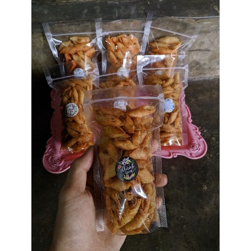 Jual PROMO LUMRING ( LUMPIA KERING) CEMILAN RENYAH | Shopee Indonesia