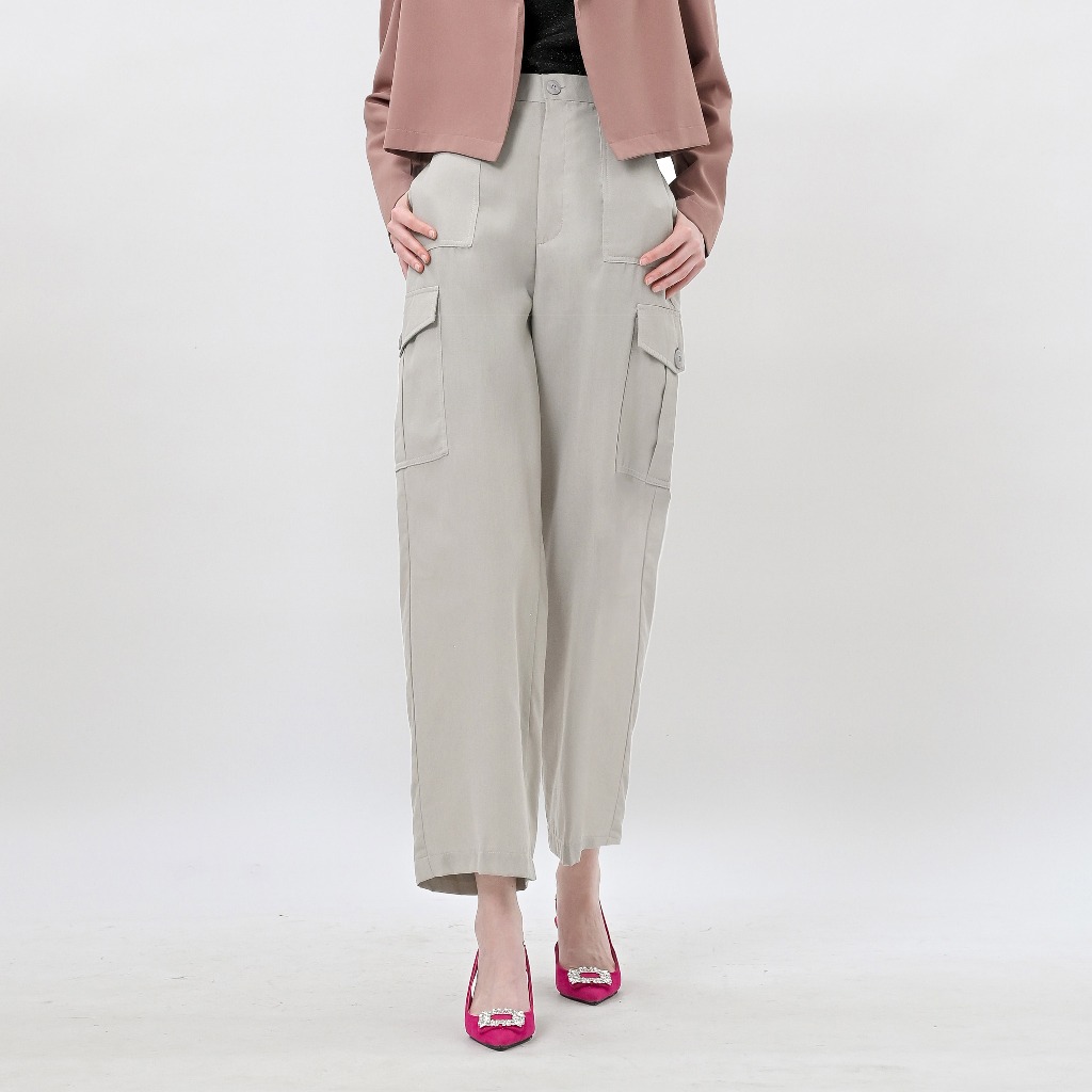 Jual Club Solitaire - Lalisa Cargo Pants 2516 | Shopee Indonesia