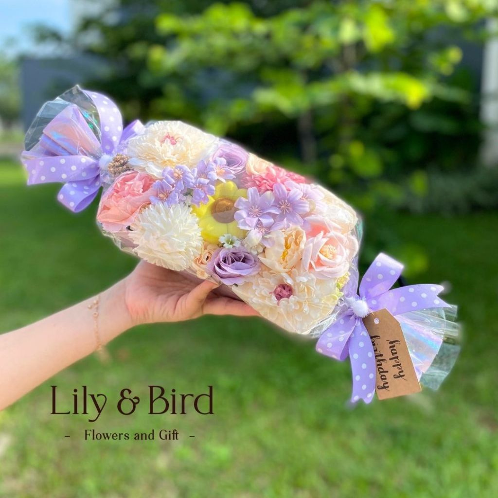Jual LILY AND BIRD GIFT [ORI] Artificial Flowers Candy Bouquet/ Bunga ...