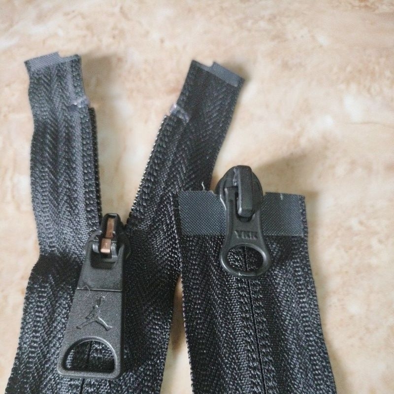 Jual resleting kepala dua warna hitam pjg 70. 73 cm 74.5.dan 80cm ykk | Shopee Indonesia
