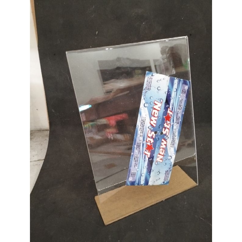 Jual stand akrilik model L ukuran A4 | Shopee Indonesia