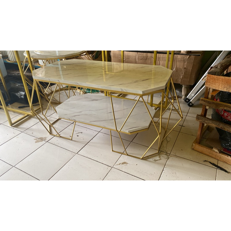 Jual Meja Besi Minimalis Segi Banyak Meja Ruang Tamu Gold | Shopee ...