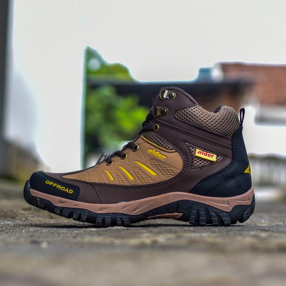 Jual Davis Case Your Dream Sepatu Gunung Pria Model Boots tinggi ...