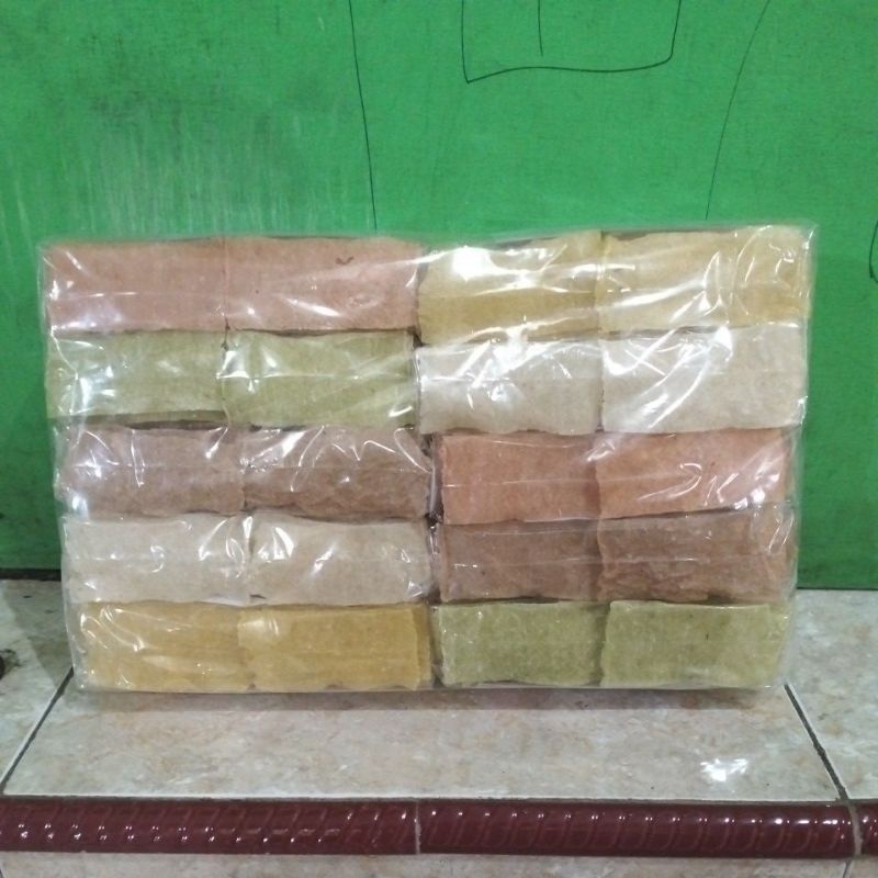 Jual 10pcs kerupuk karak mentah 5 rasa bawang, bawang pedas, terasi ...