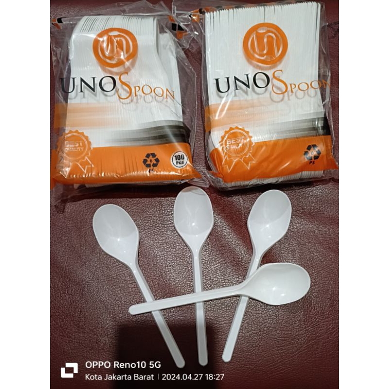 Jual isi 100 pcs sendok makan putih & hitam UNO / sendok plastik ...