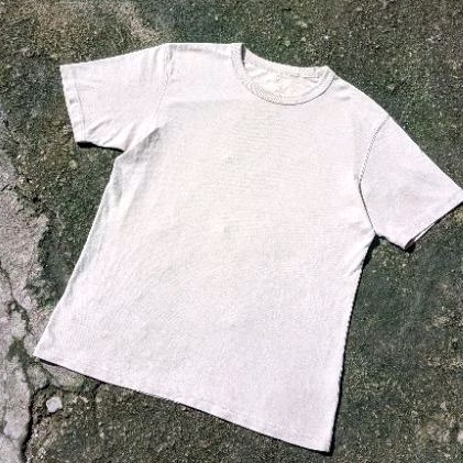 Jual UniQlo basic shirt (Second) | Shopee Indonesia