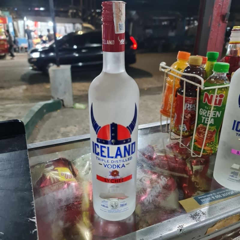 Jual Iceland Vodka Lychee 700ml | Shopee Indonesia