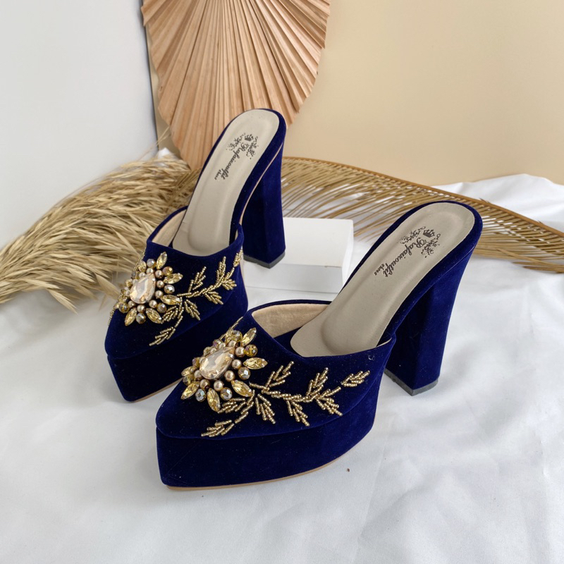 Jual Sandal sepatu pesta Cantik Bunga navy Bludru tinggi 12 cm | Shopee ...