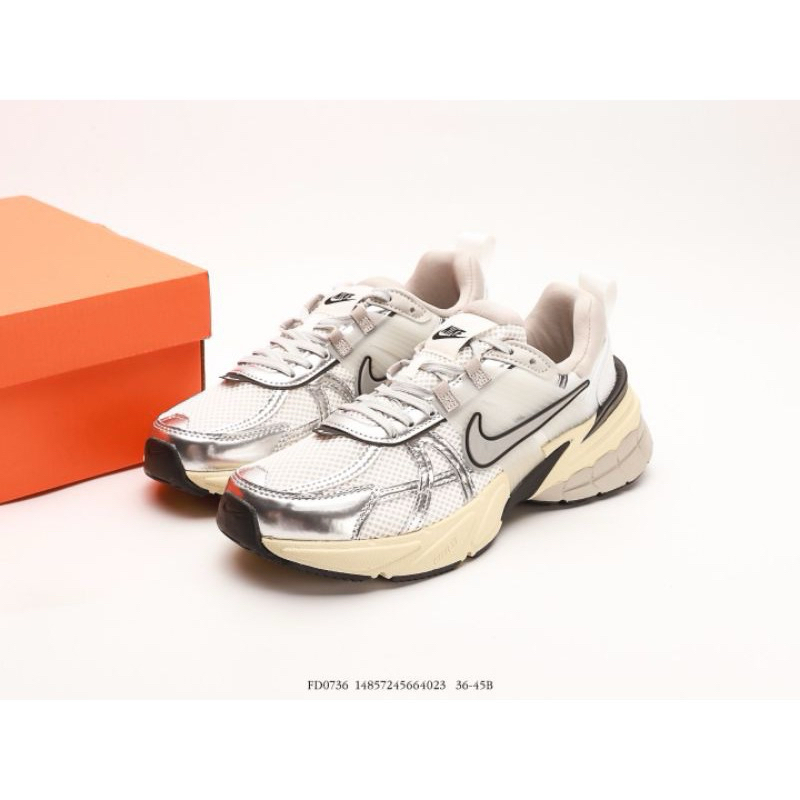 Jual Nike V2 Run Runtek Summit White Metalic Silver BNIB 100% Original ...