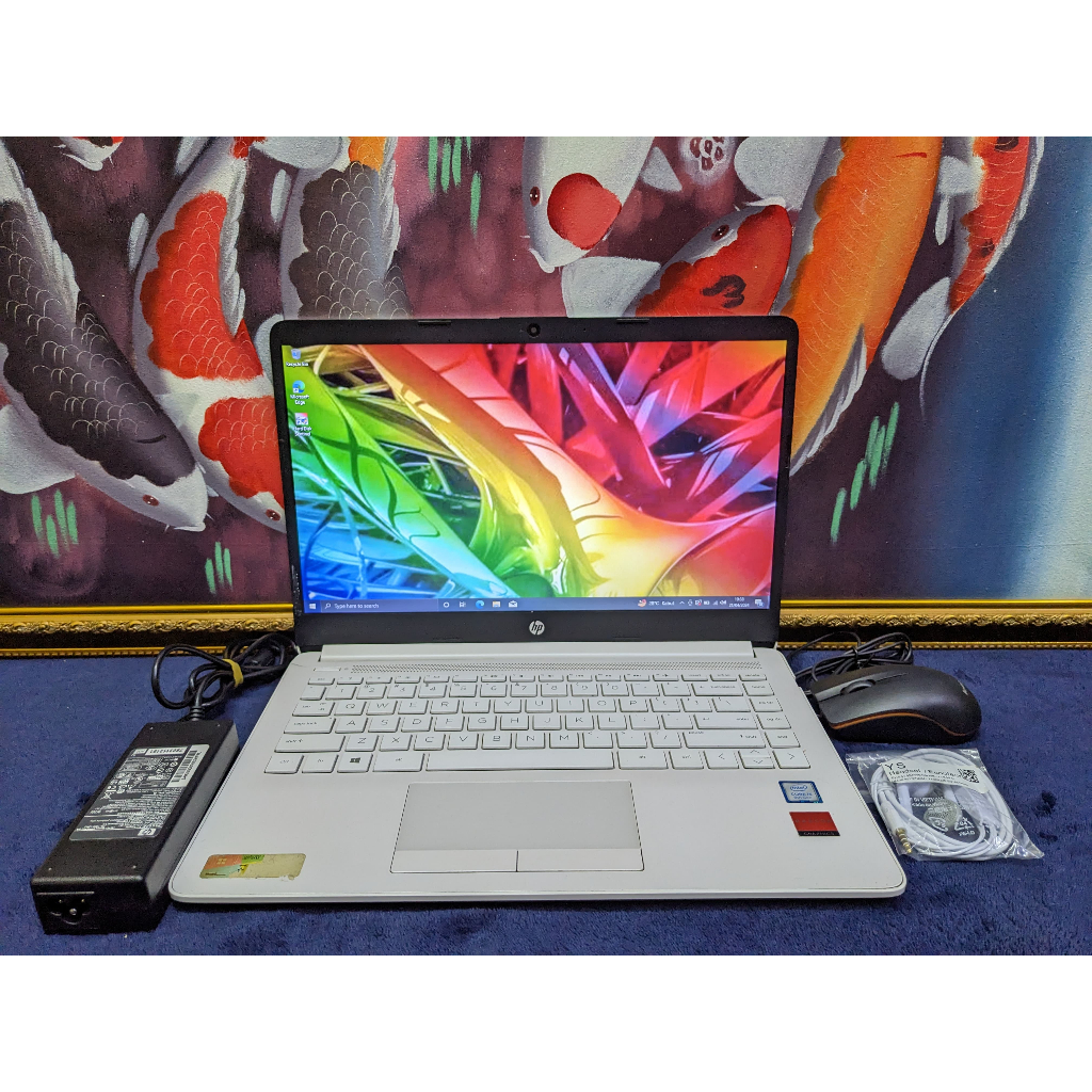 Jual Laptop Gaming Design HP 14s Core i5 8250U Radeon R7 M440 Slim ...