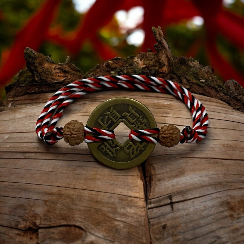 Jual Gelang Padmadatu - Tridatu dengan Biji Genitri dan Coin Dynasty ...