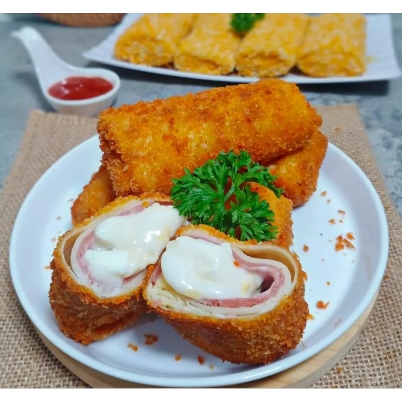 Jual risoles mayo cheese / risol smoke beef daging sapi asap / sausages ...