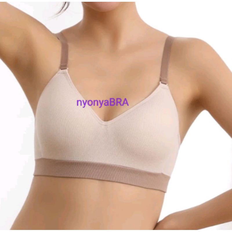 Jual Young curves bra tanpa kawat seamless 32,34,36B, C03-10291 | Shopee Indonesia