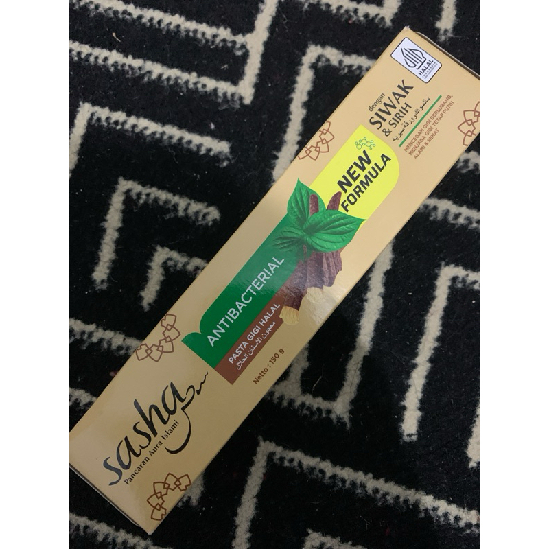 Jual Pasta Gigi Halal Sasha dengan Siwak dan Sirih 150 g / Odol Pasta ...