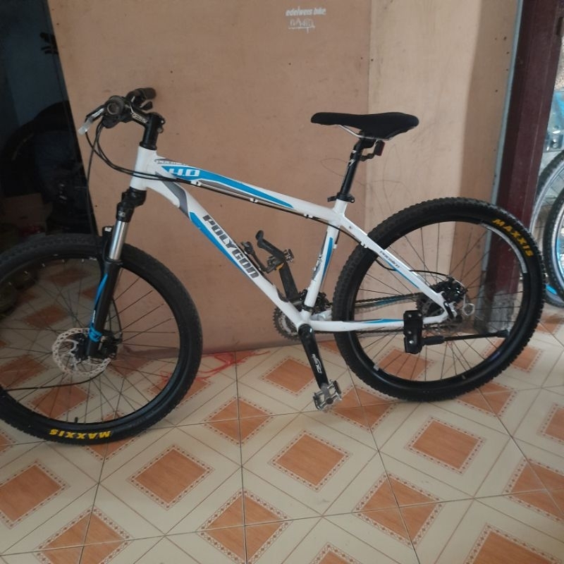 Jual sepeda gunung polygon premier 4 size 26 second | Shopee Indonesia