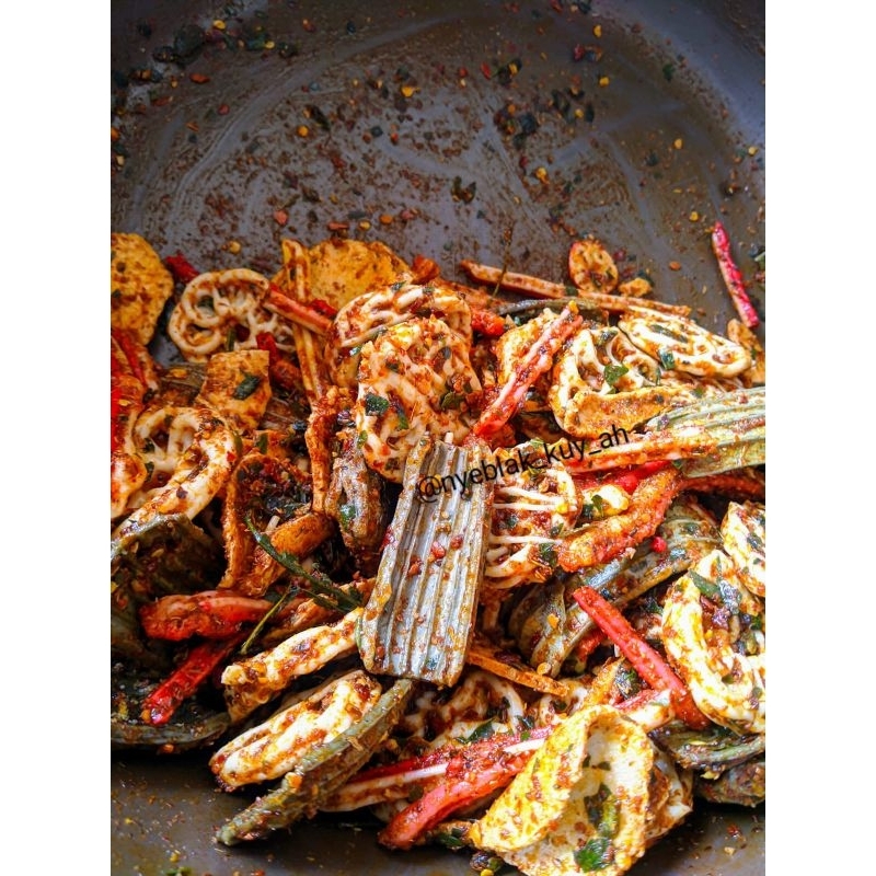 Jual KRUPUK SEBLAK MIX/CAMPUR BUMBU CIKRUH PEDAS DAUN JEURUK 500gram ...