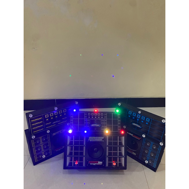 Jual MINIATUR SOUND SYSTEM FULL VARIASI LAMPU SPEAKER | Shopee Indonesia