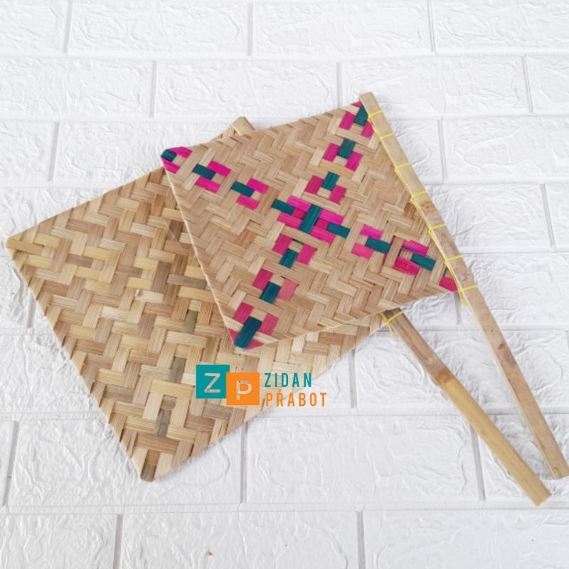 Jual Kipas ilir Anyaman Bambu Model Klasik Tradisional | Shopee Indonesia