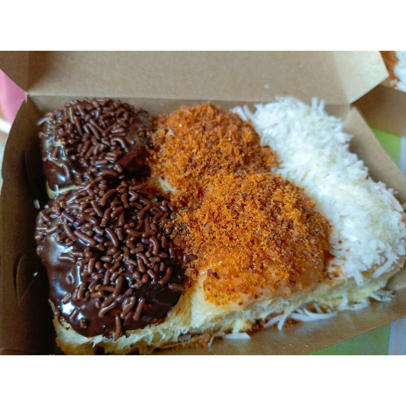 Jual roti 3 varian rasa coklat mesis(isi coklat) , abon (isi saus, isi ...
