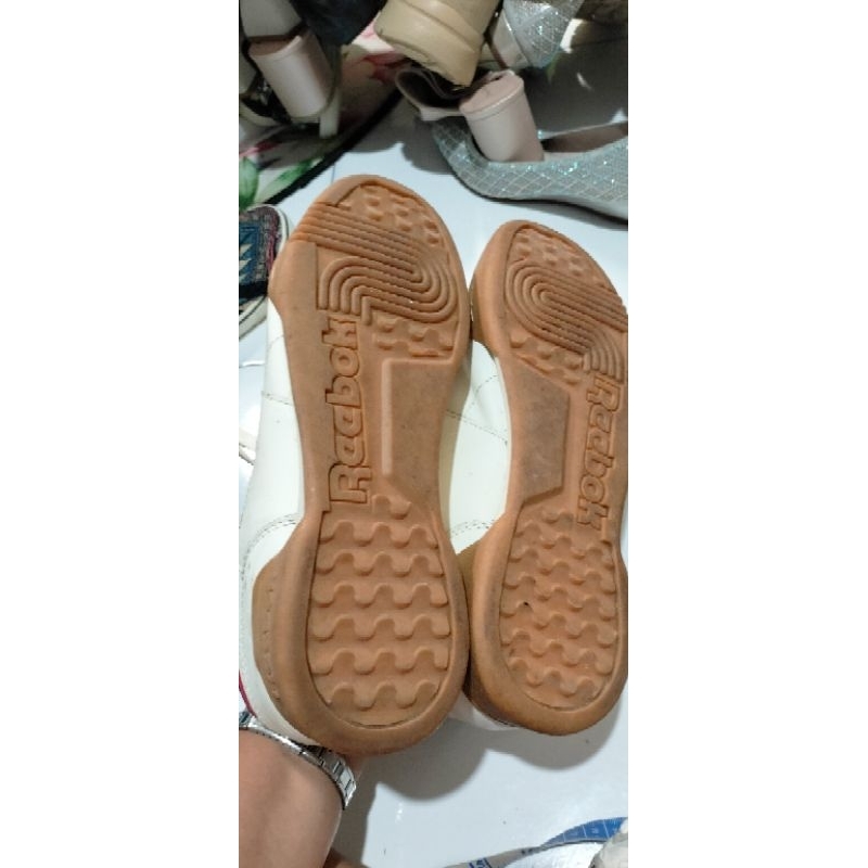 Jual sepatu seken | Shopee Indonesia