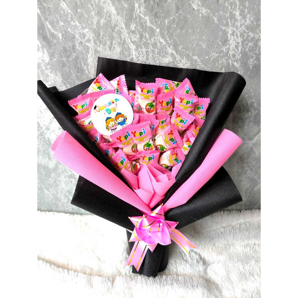Jual Bouquet Buket Permen Yupi edisi Wisuda | Shopee Indonesia