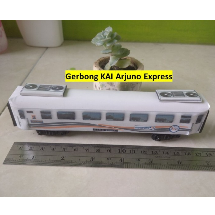 Jual Gerbong kereta api KAI Arjuno express putih | Shopee Indonesia