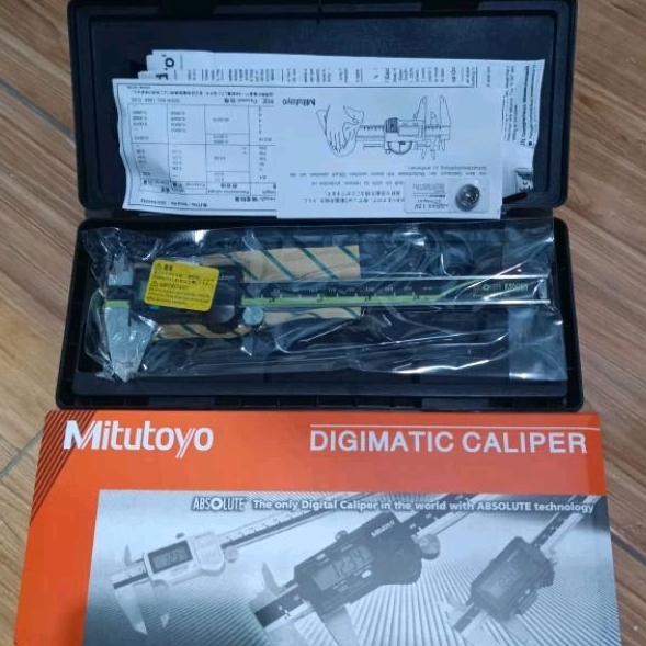 Jual Digital caliper / jangka sorong / sikmat 6 inchi (150mm) | Shopee ...