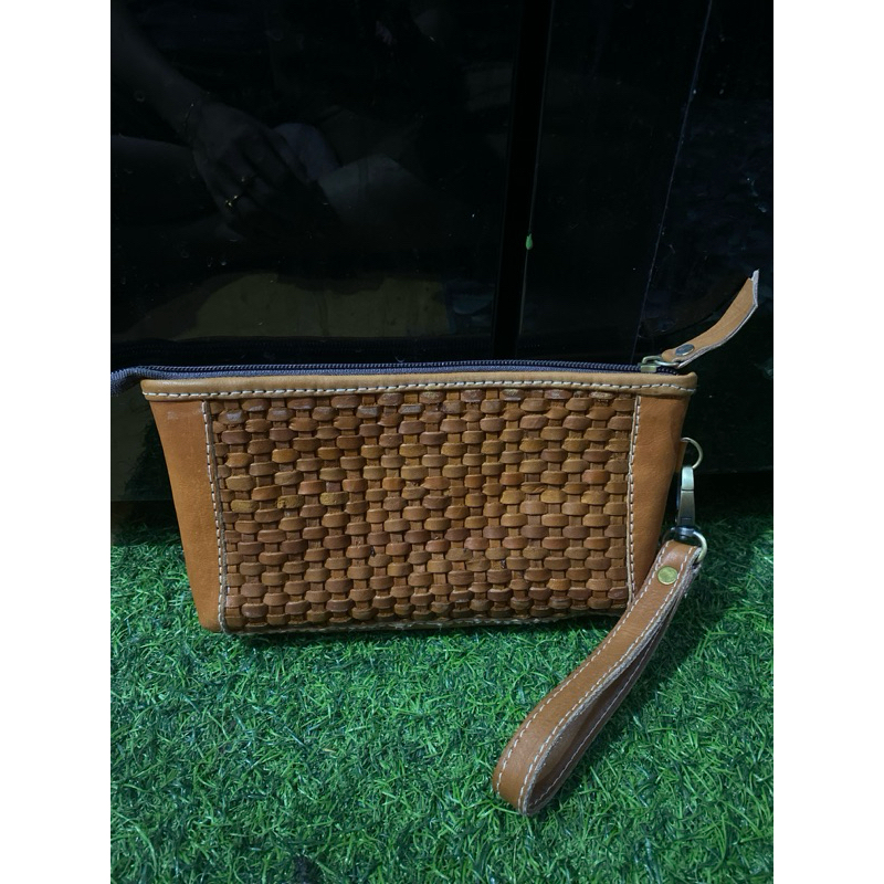 Jual Cluct mini anyam dompet hp kulit asli | Shopee Indonesia