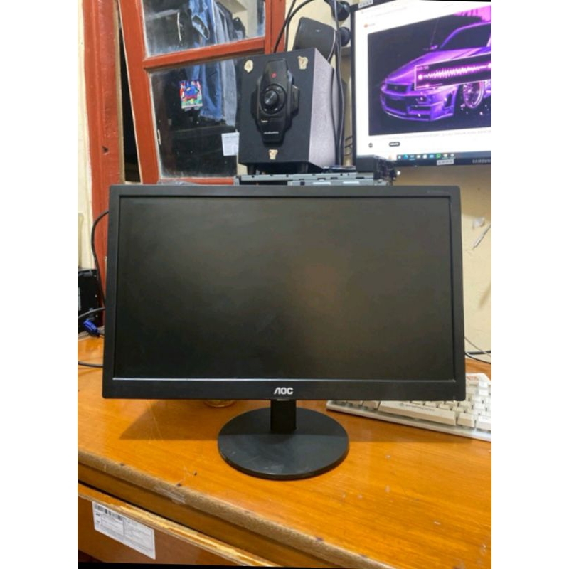 Jual obral murah monitor AOC/ LG LED 20 inch mulus masi seperti baru no ...