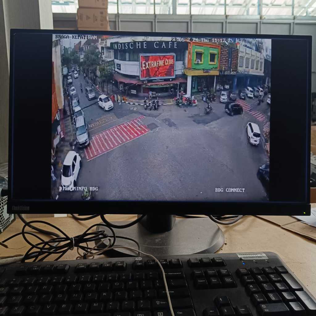 Jual Monitor 24 inch / 23 inch CCTV FHD IPS Lenovo Frameless LED Grade ...