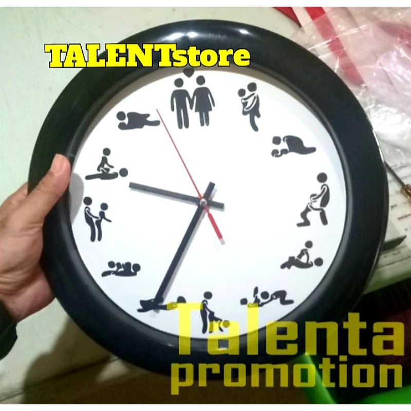 Jual jam dinding unik hiasan karakter dewasa position desire addiction ...