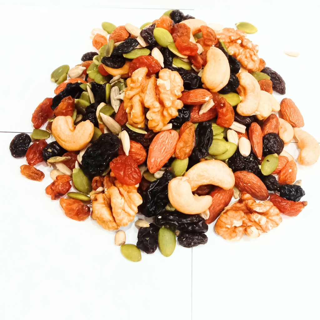 Jual KACANG TRAIL MIX 500GRAM / CEMILAN SEHAT / TRAIL MIX | Shopee ...