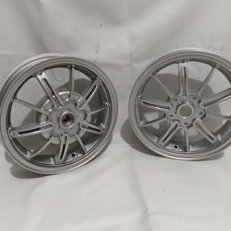 Jual velg unbrand cnc model drag silver 12" vespa sprint primavera ...