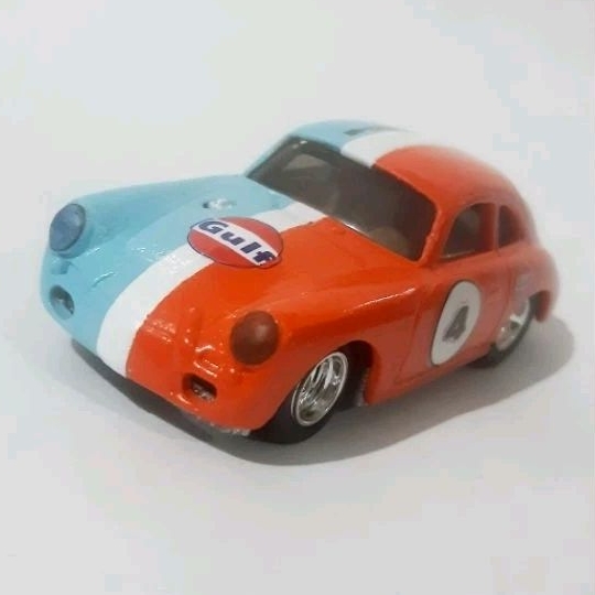 Jual Hotwheels Porsche 356 Outlaw #4 GULF Racing - Custom Factory ...