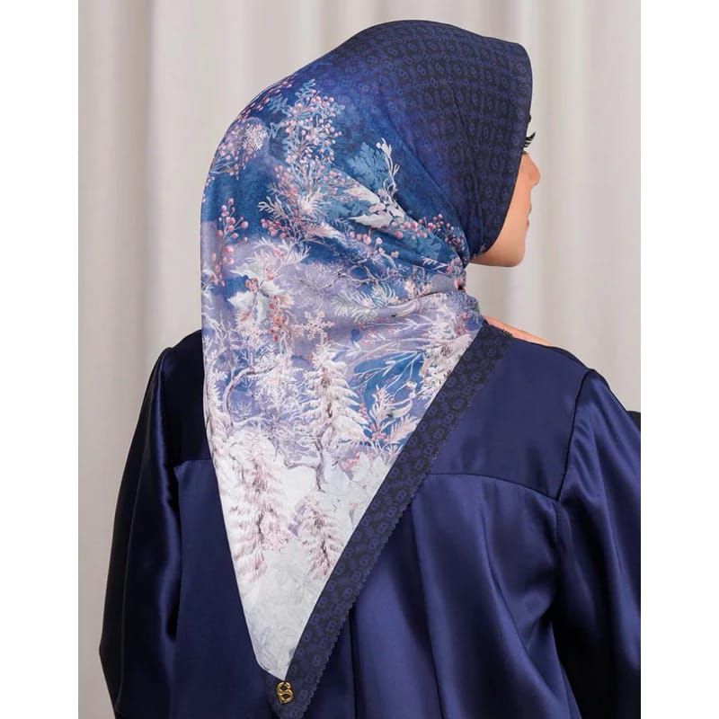 Jual Hijab Buttonscarves Jilbab Segi Empat Buttonscarves | Shopee Indonesia