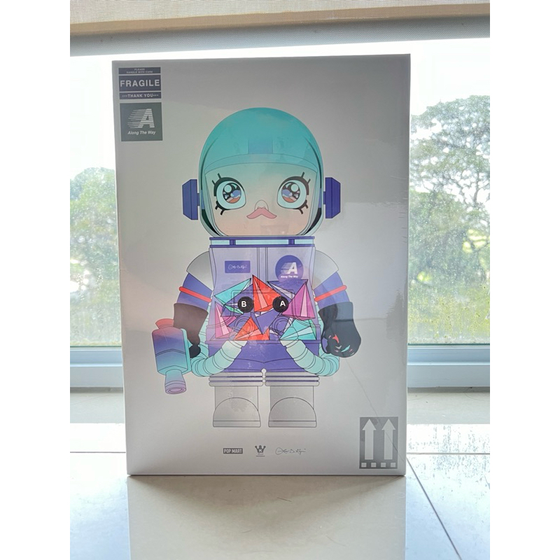 Jual Pop Mart Mega Space Molly x Louis De Guzman Action Figure size 400% | Shopee Indonesia