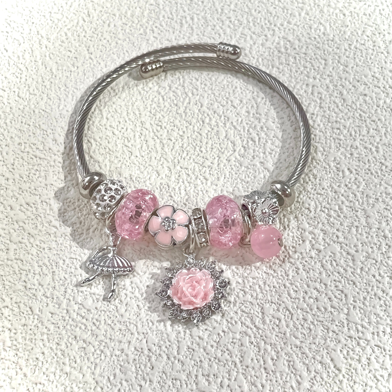 Jual Gelang titanium anti karat Pandora untuk wanita lucu untuk dipakai ...